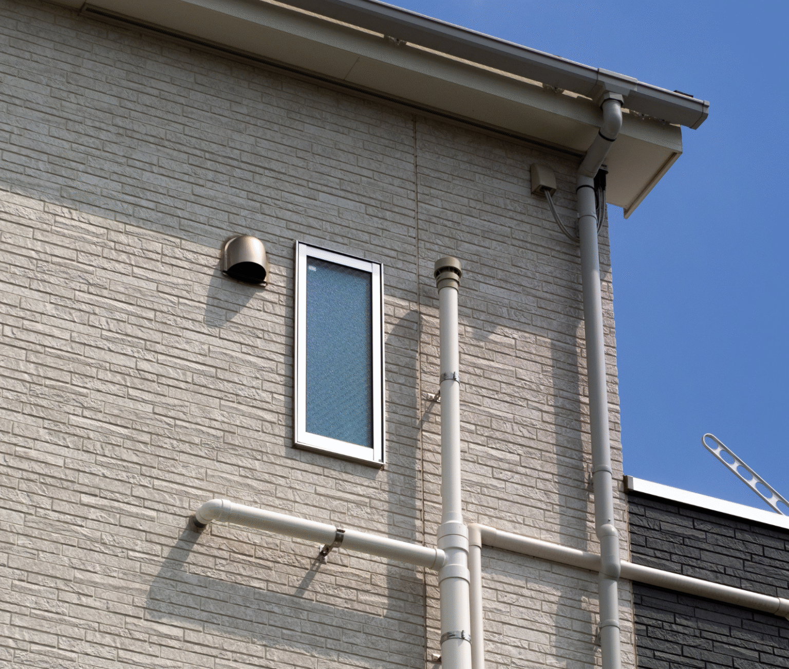 Commercial gutter sizes: Ensuring effective drainage | All Gutters
